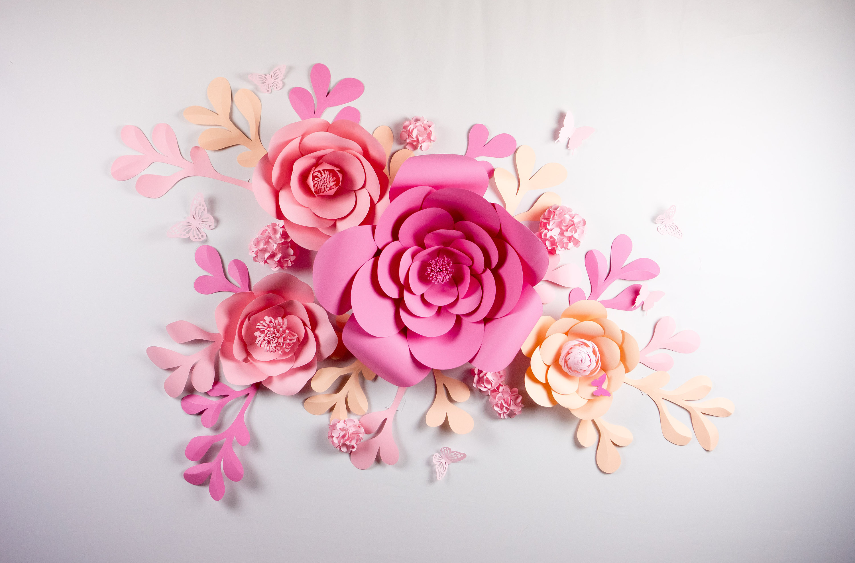 Giant paper flowers/ paper flower bakdrop/ wedding backdrop/ | Etsy