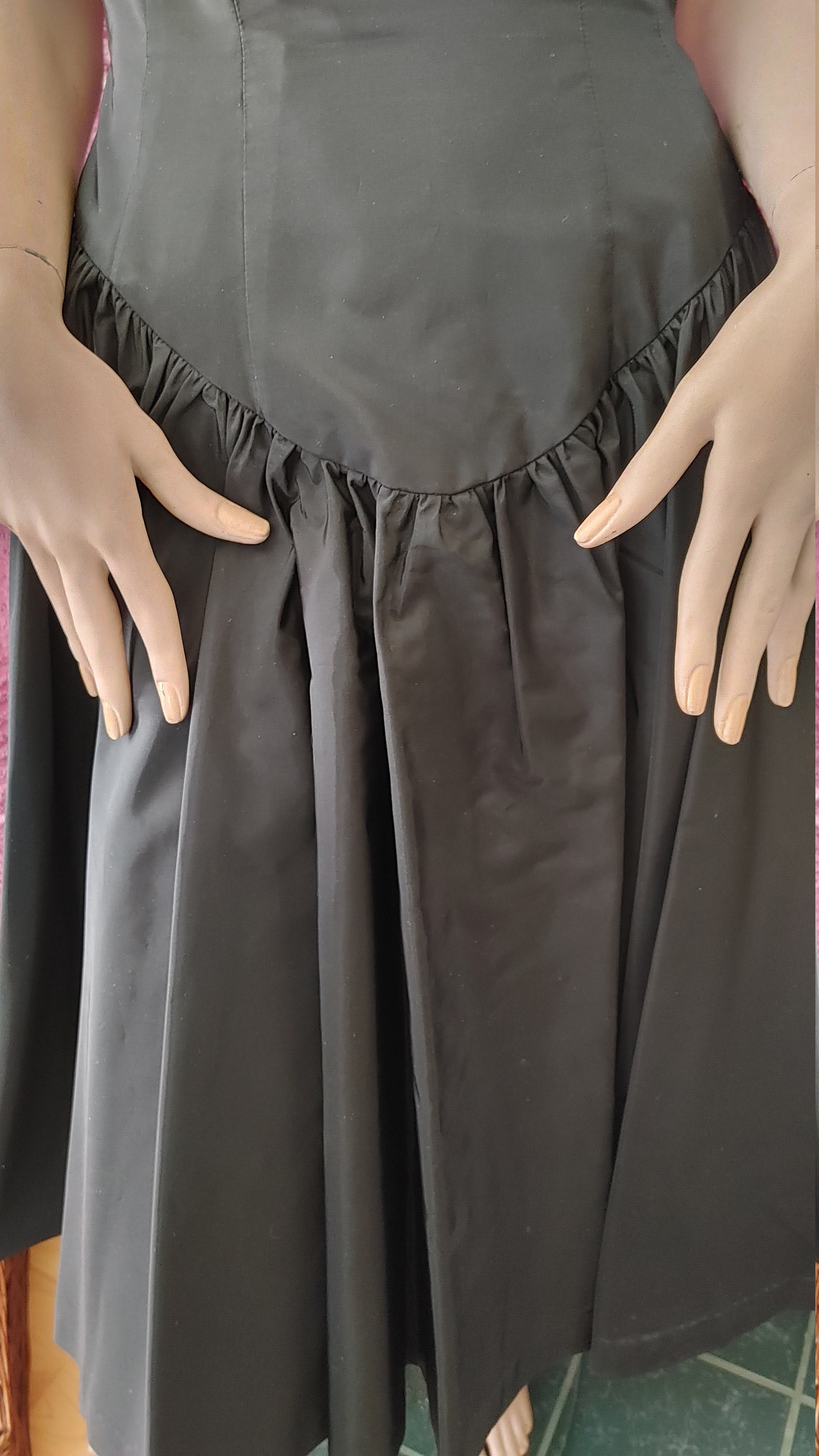 Designer Anne Fogarty, 1950s 'new Look' Black Taffeta Cocktail, Swing ...