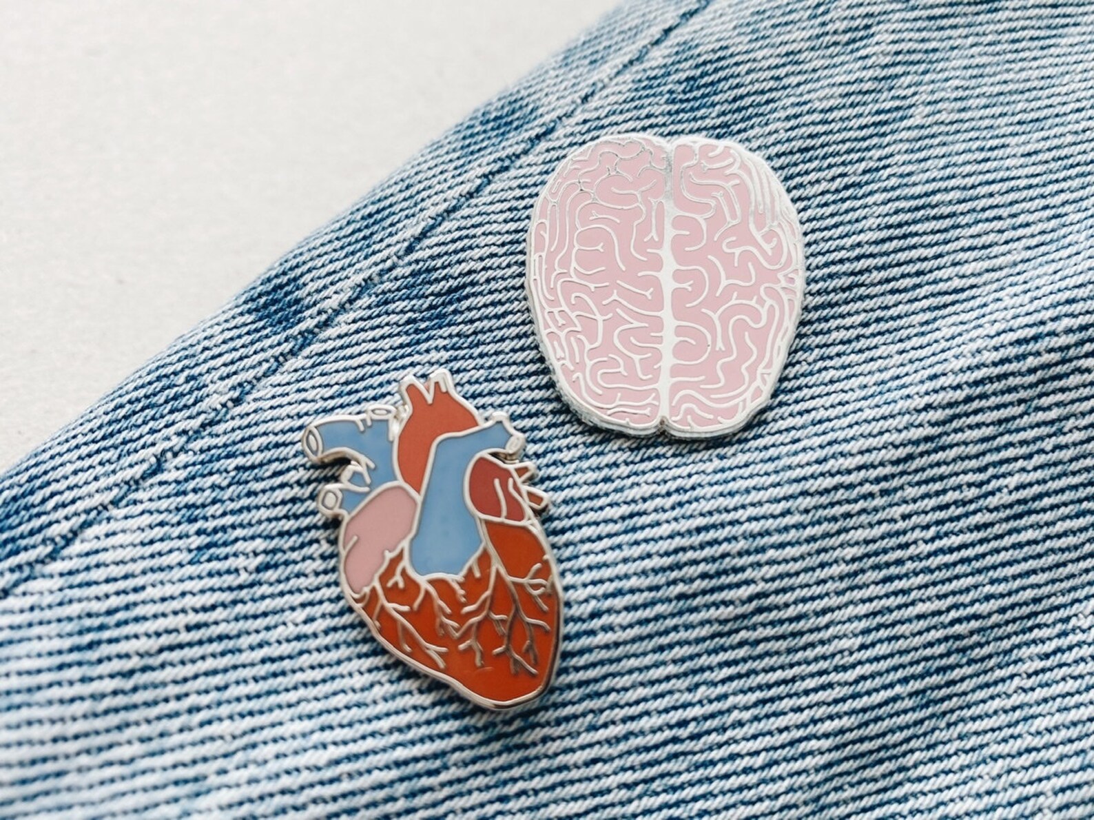 Anatomical Brain Heart Enamel Pin: Medical Anatomy Pin Doctor - Etsy