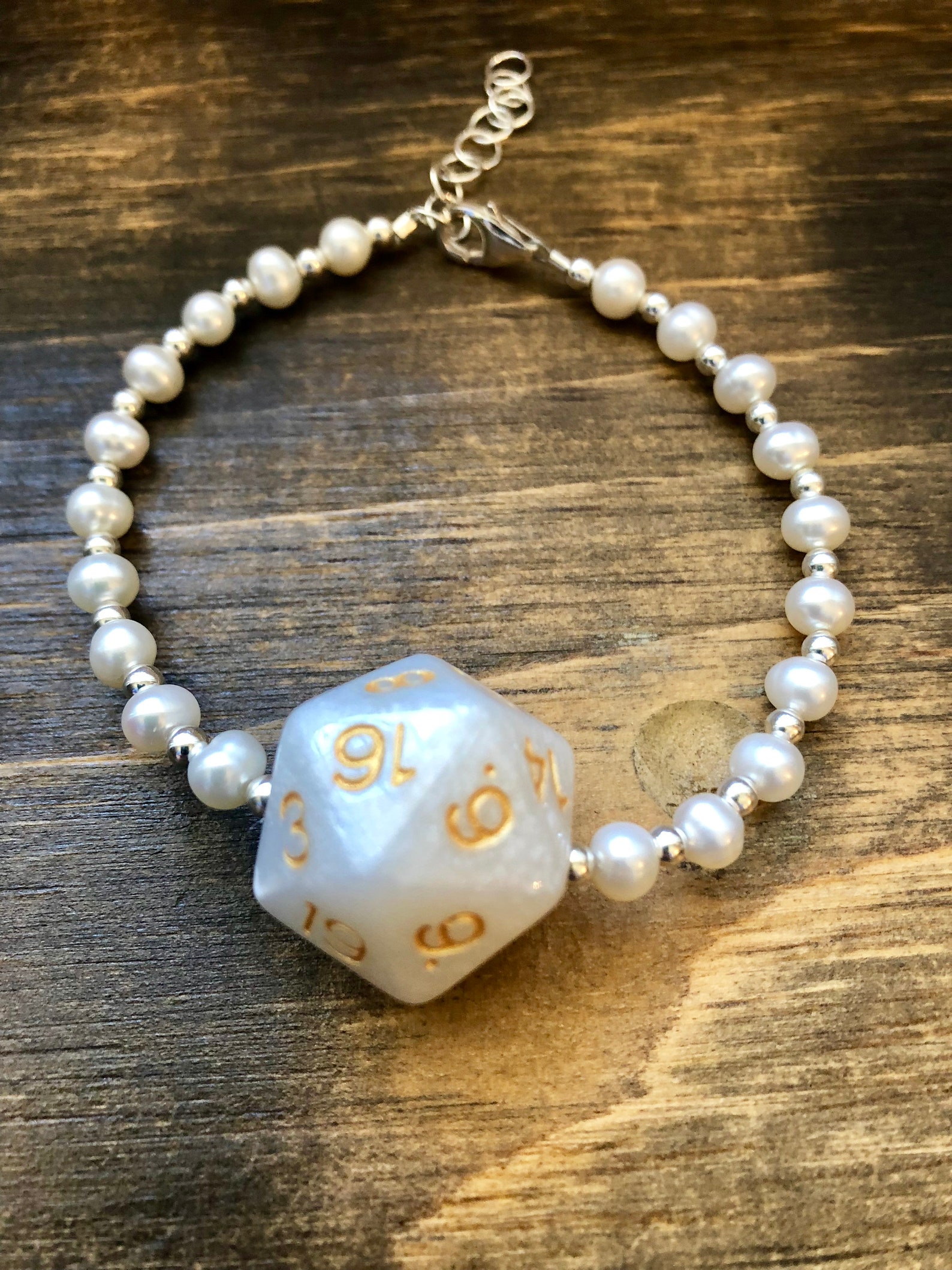 DnD Bracelet Pike DnD D20 MTG Fresh Water Pearls | Etsy