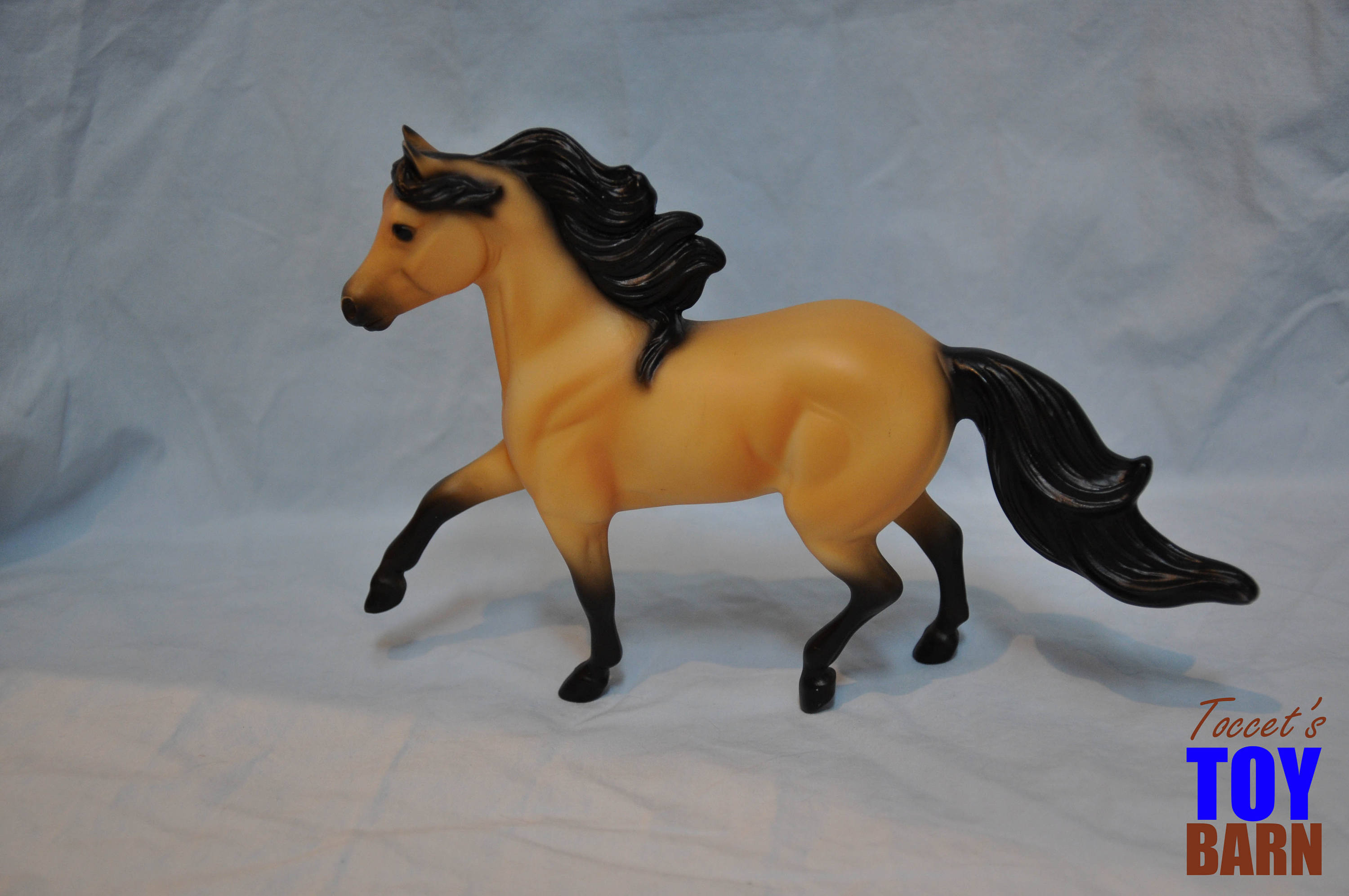 Traditional Breyer Model Horse: #1173 Boone's Little Buckeroo Buckskin ...