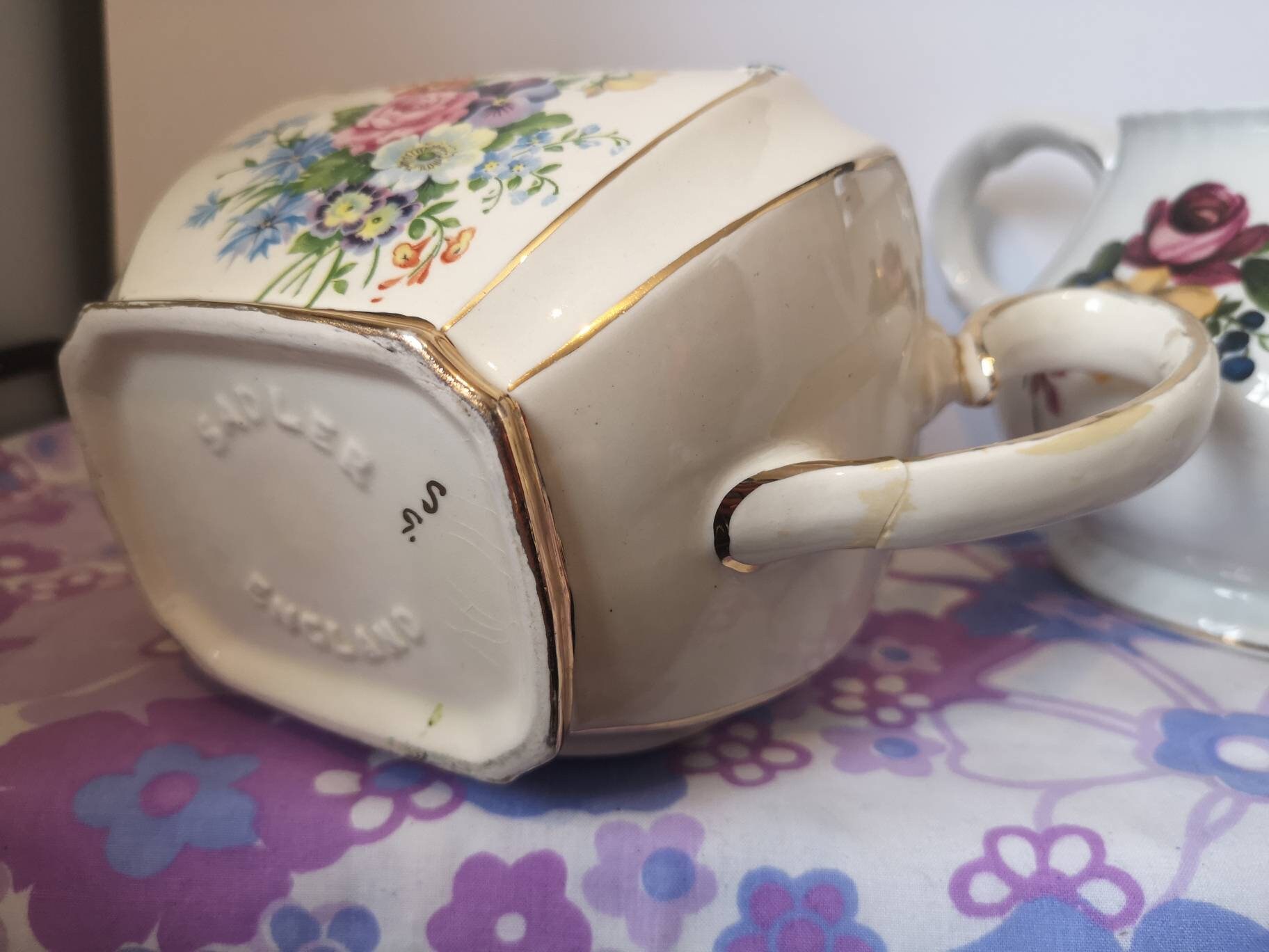 Vintage floral teapots. Sadler cube teapot and ellgreave | Etsy