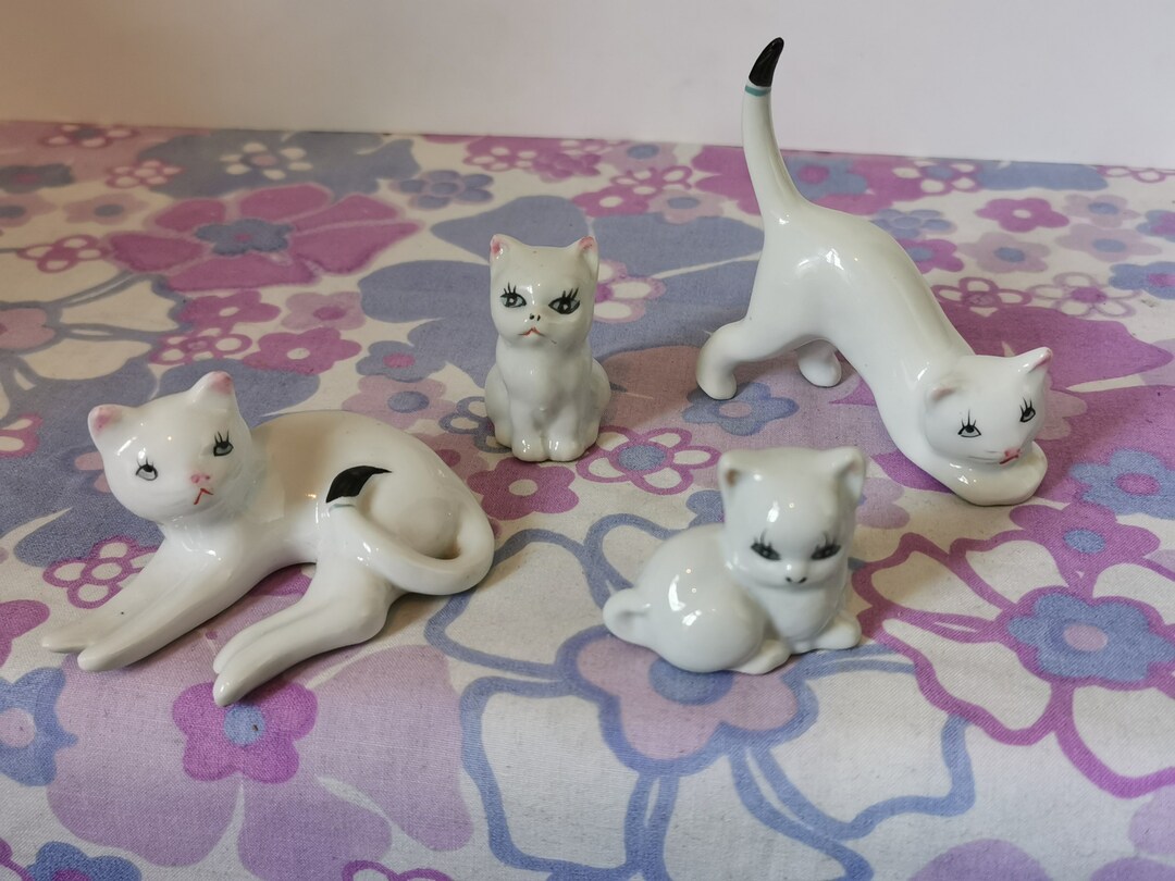 Vintage Miniature Ceramic Cat Family. Set of 4 Small White Kitty Cat ...