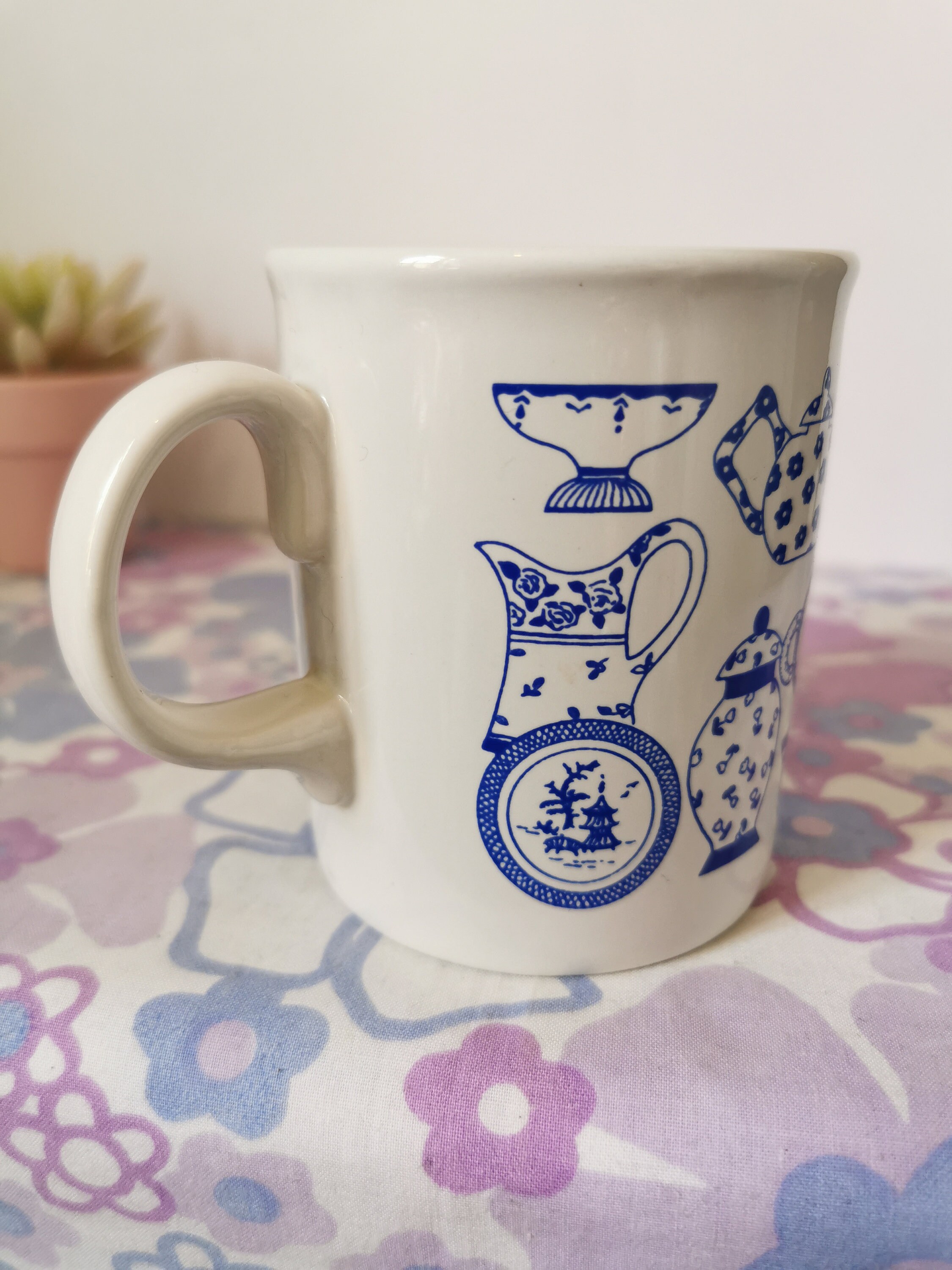 Vintage Tams Staffordshire Blue and White Mug. Beautiful Classic Blue ...