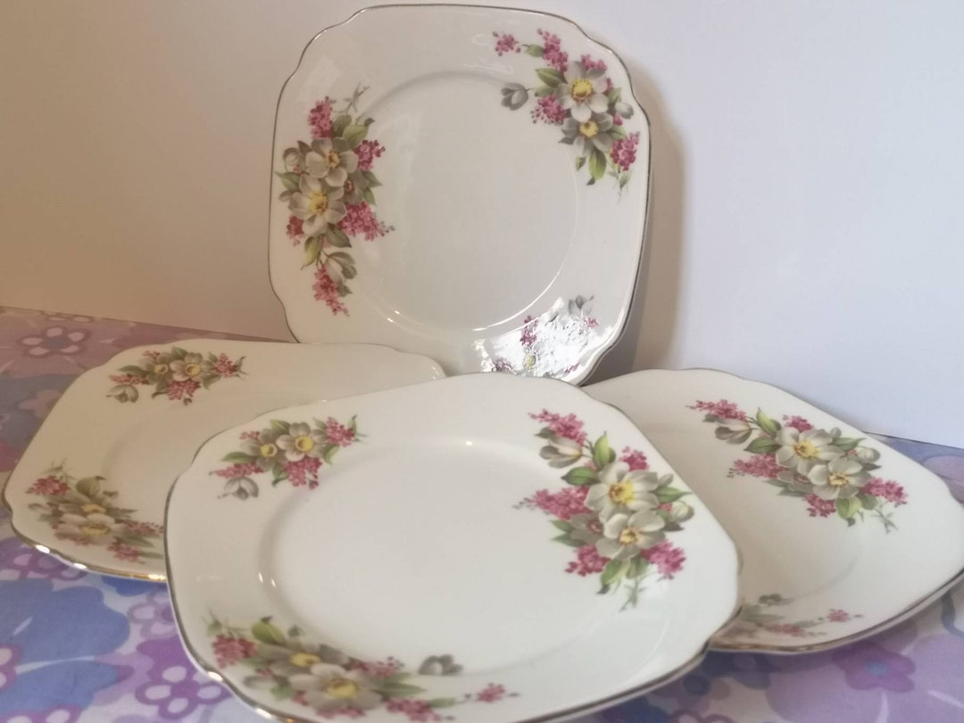 Vintage 1940s Bell Fine Bone China Tea Plates, Side Plates. Vintage ...
