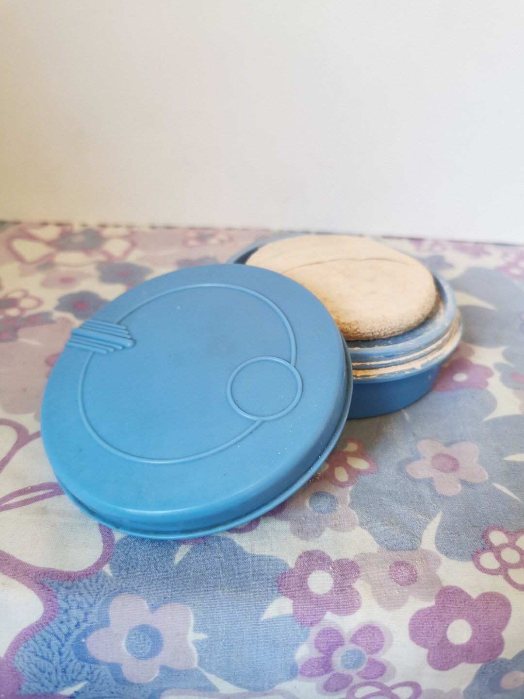 Vintage Art Deco 1930s Vanity, Powder Pot. Blue Early Plastic Compact ...