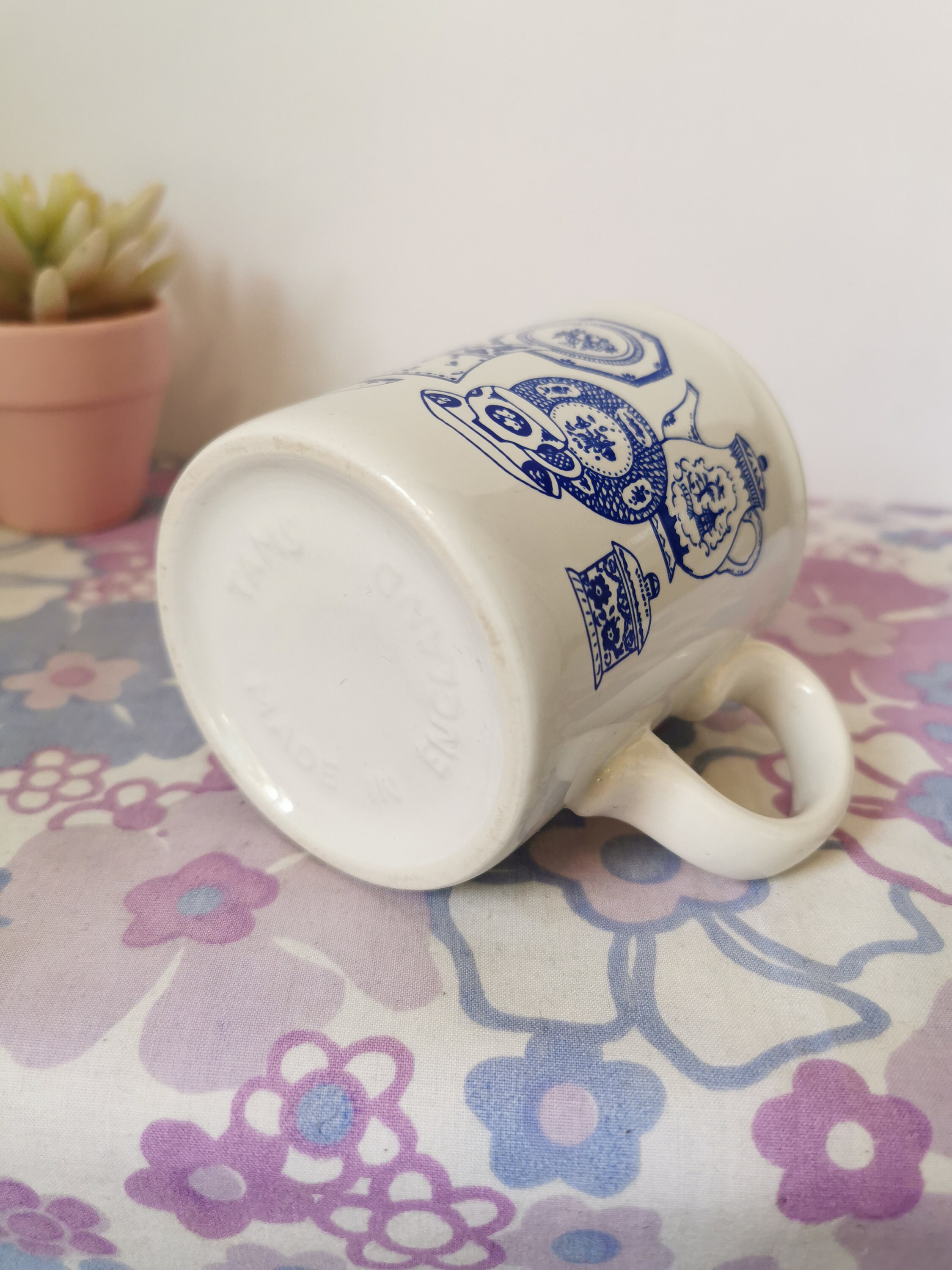 Vintage Tams Staffordshire Blue and White Mug. Beautiful Classic Blue ...