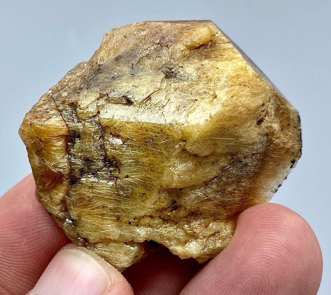 131 Cts Extremely Ultra Rarest Undamage Golden Rutile Quartz Crystal ...
