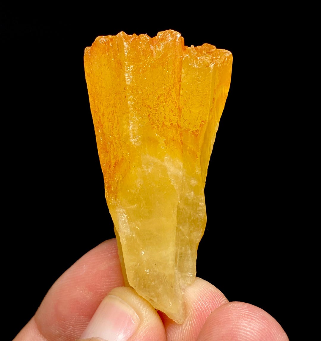 Yellow Aragonite Specimen: Afghanistan Mineral Display (33 Grams ...