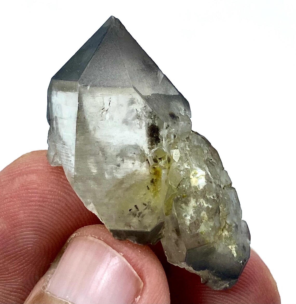 83 Carats Natural Rarest Quartz With Illmenite Inclusion From Zagi ...