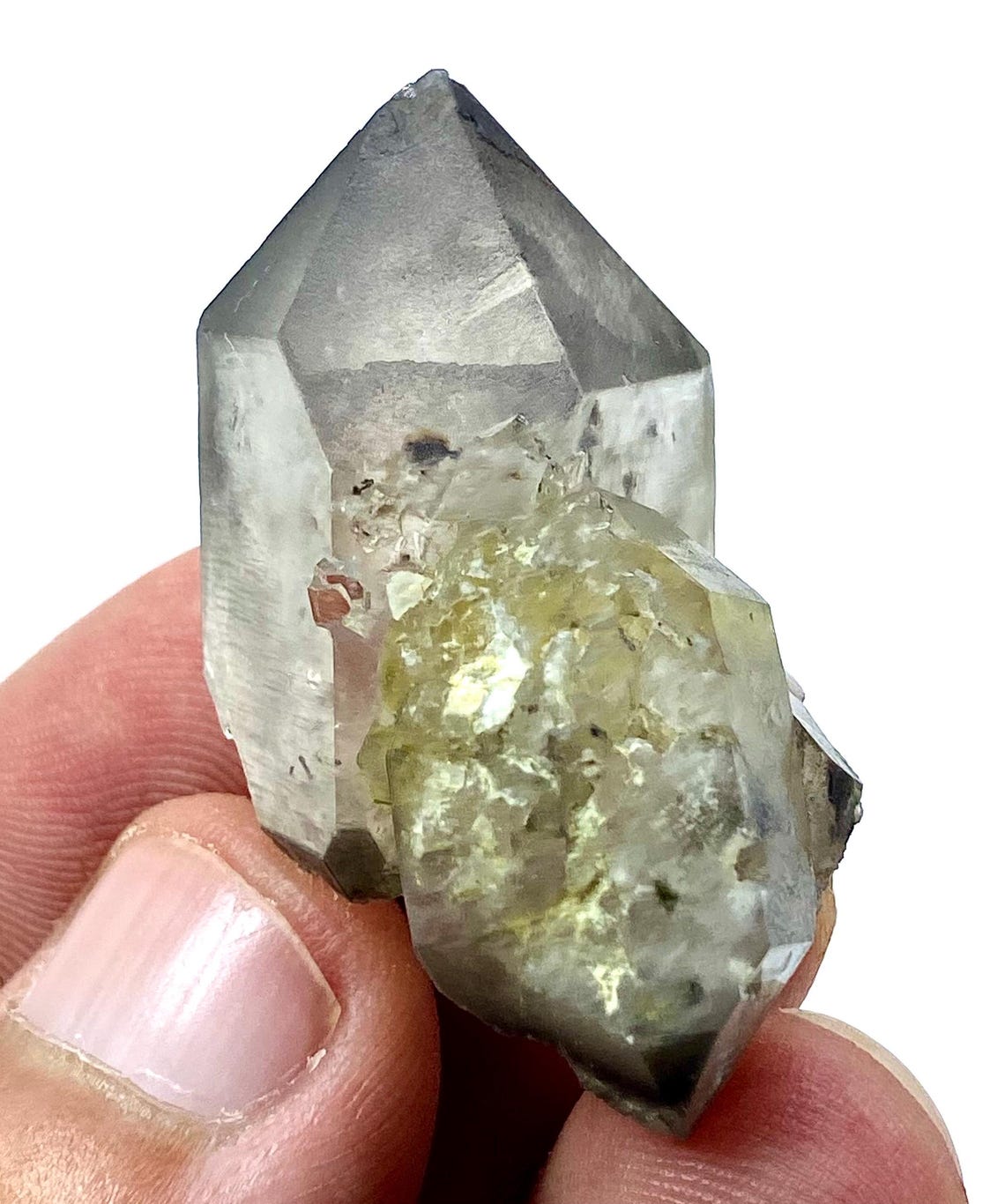 83 Carats Natural Rarest Quartz With Illmenite Inclusion From Zagi ...