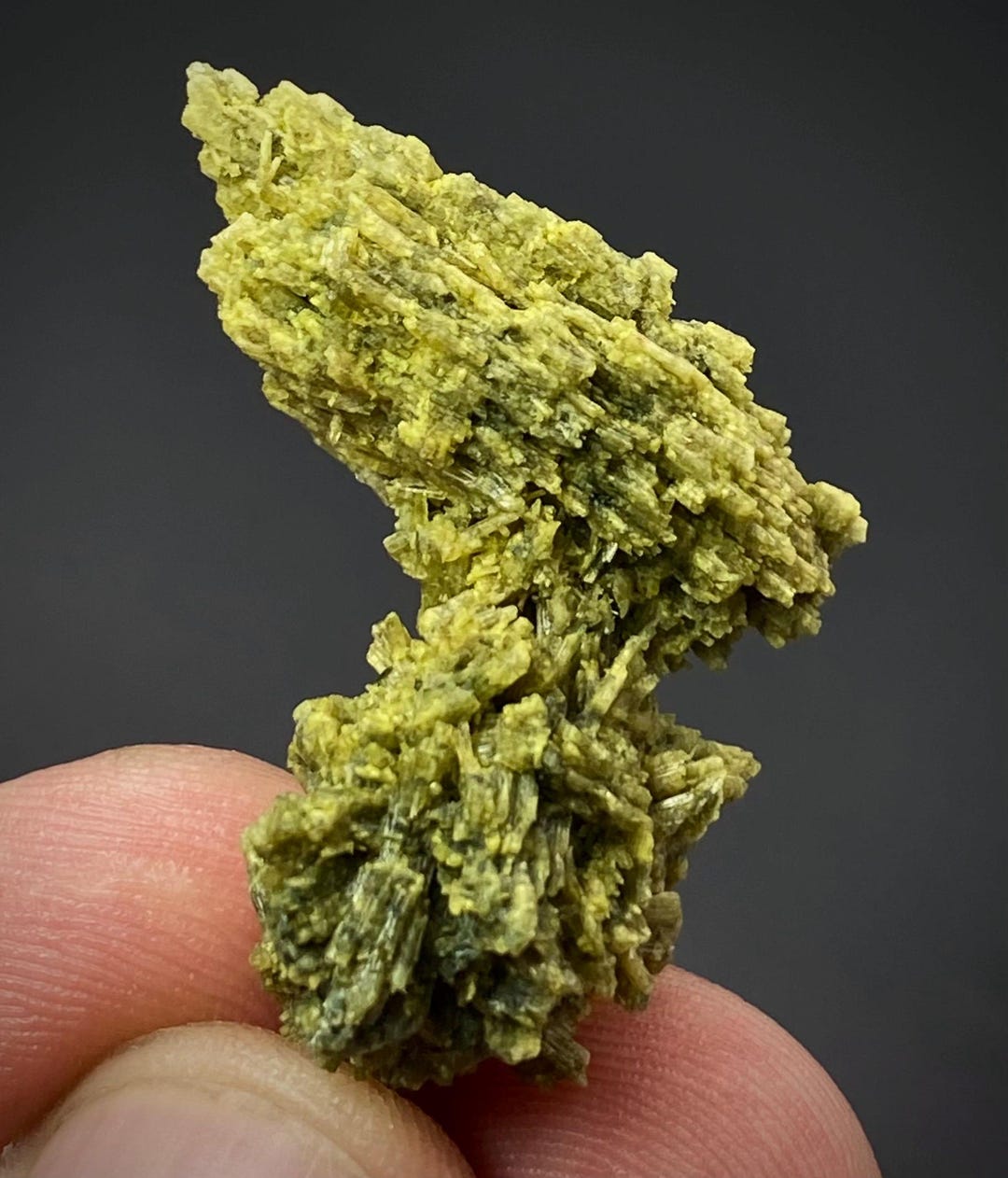 34 Cts Natural Rarest Unique Shape Epidote Specimenfrom Kharan ...