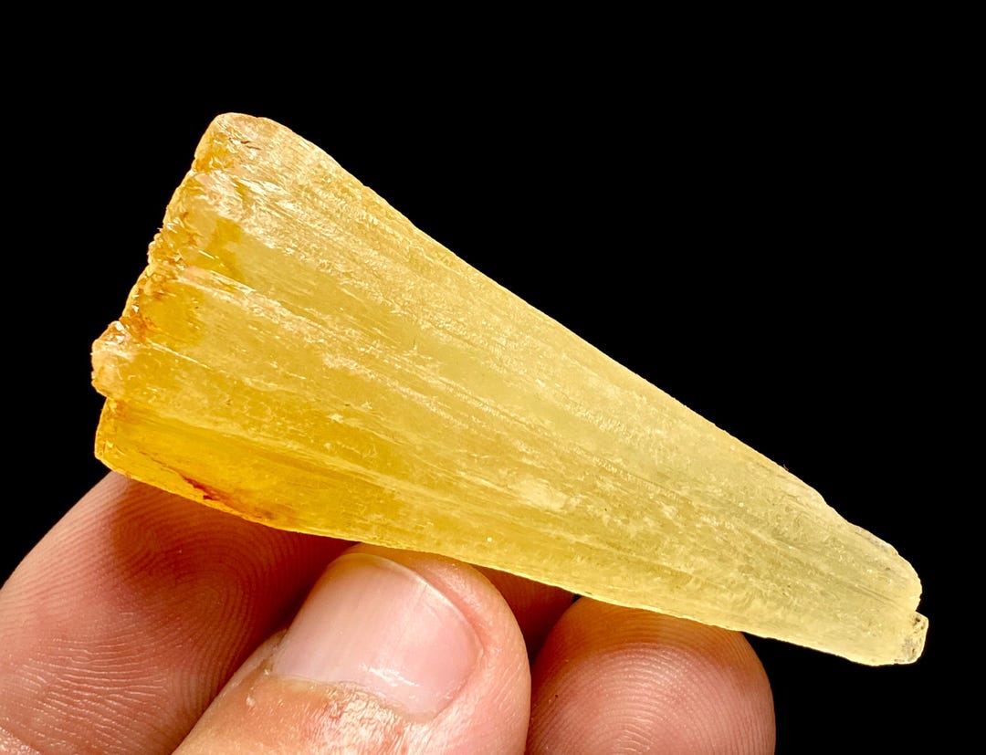 Yellow Aragonite Specimen: Afghanistan Mineral Display (30 Grams - Etsy