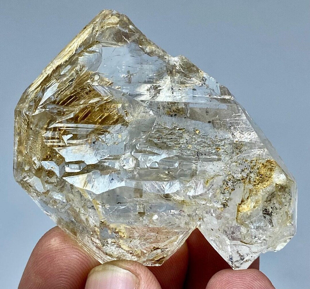 291 Cts Natural Well Terminated Window Quartz Crystal From Kharan ...