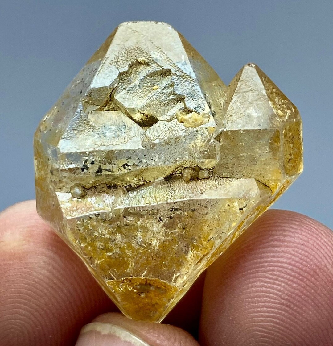 50 Cts Natural Well Terminated Window Quartz Crystal From Kharan ...