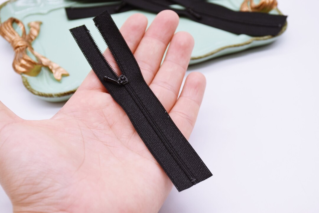 W034 Mini 11CM Tiny Small Zipper Doll Sewing Craft Doll Clothes Making ...