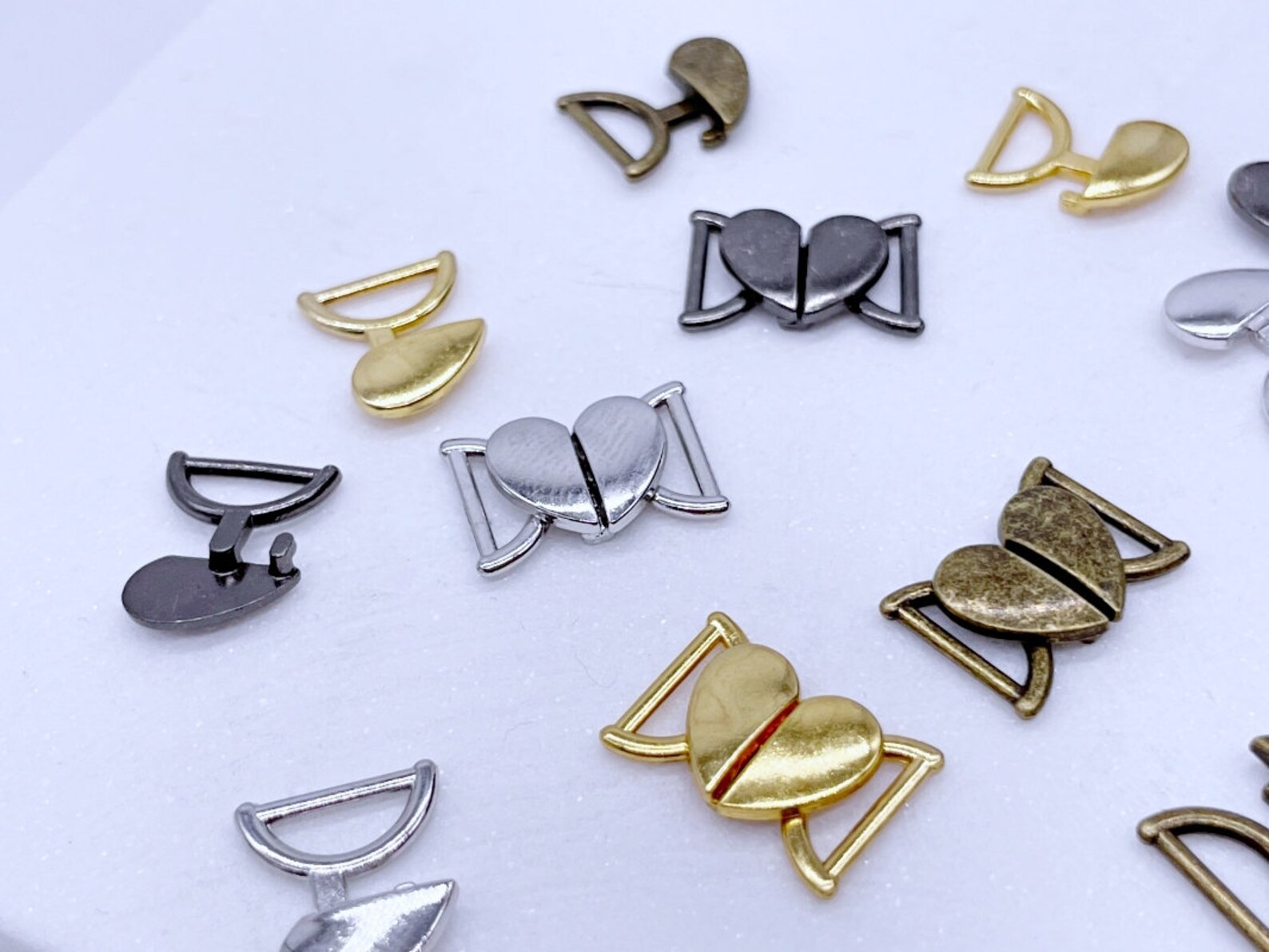 B223 Decorative Heart Hook Buckle 15mm Mini Buckles Sewing Craft Doll ...