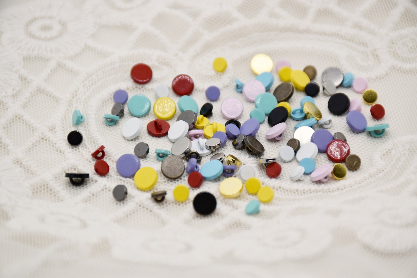 B285 Flat Surface 4mm/6mm Basic Style Shank Round Buttons Micro Mini ...