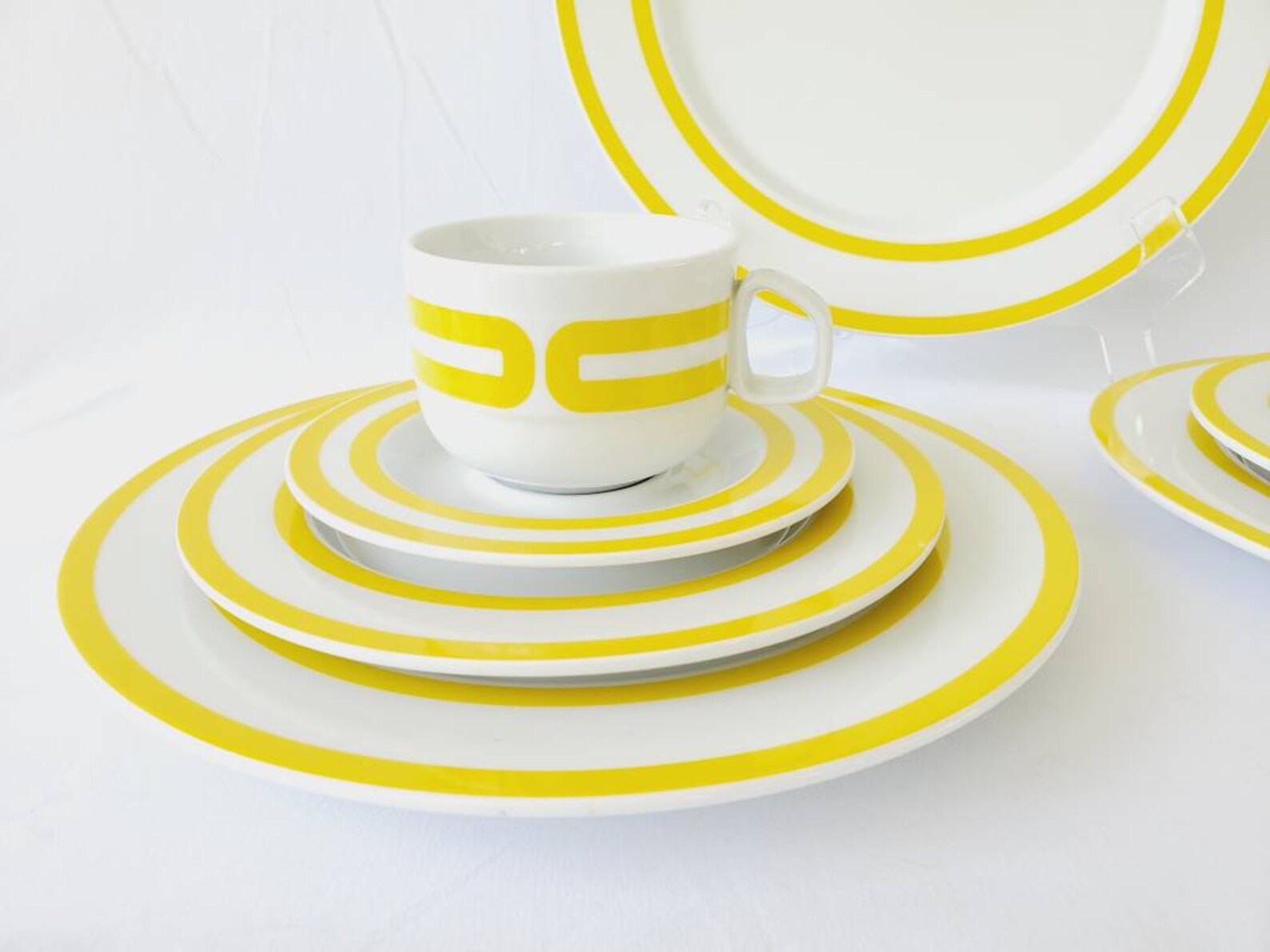 Mikasa Tangent Yellow Dinnerware Set by Bob Van Allen 1970s Tableware ...