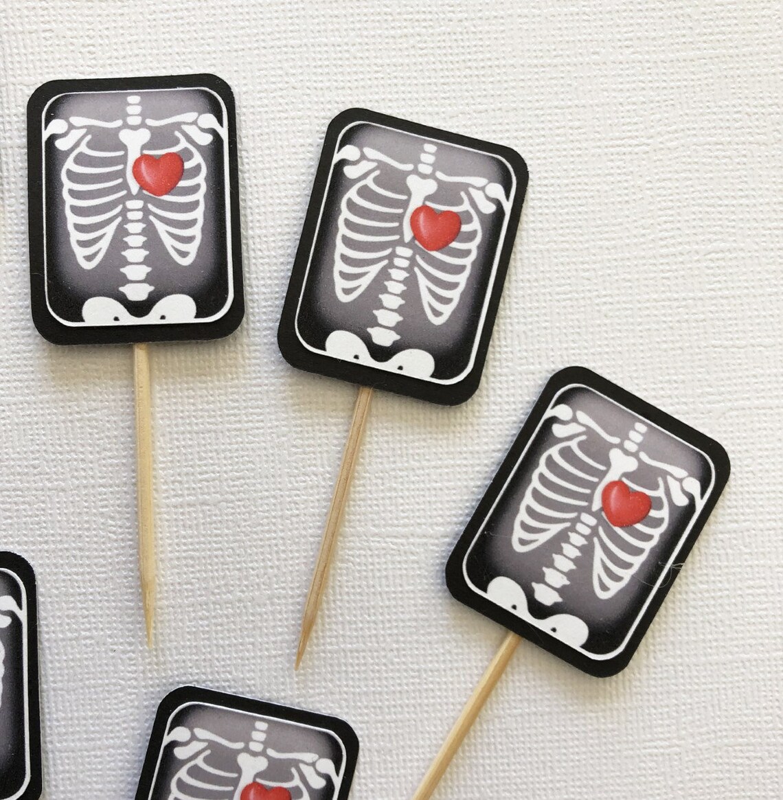 Xray Radiology Technician Skeleton Chest Heart Medical Imaging Bones ...