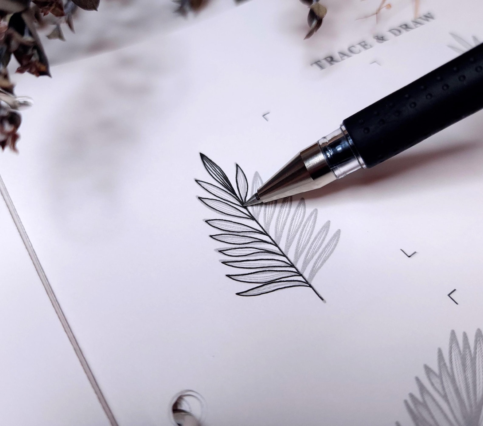 How to Embellish Flowers: A Printable Book With Over 110 Step-by-step ...