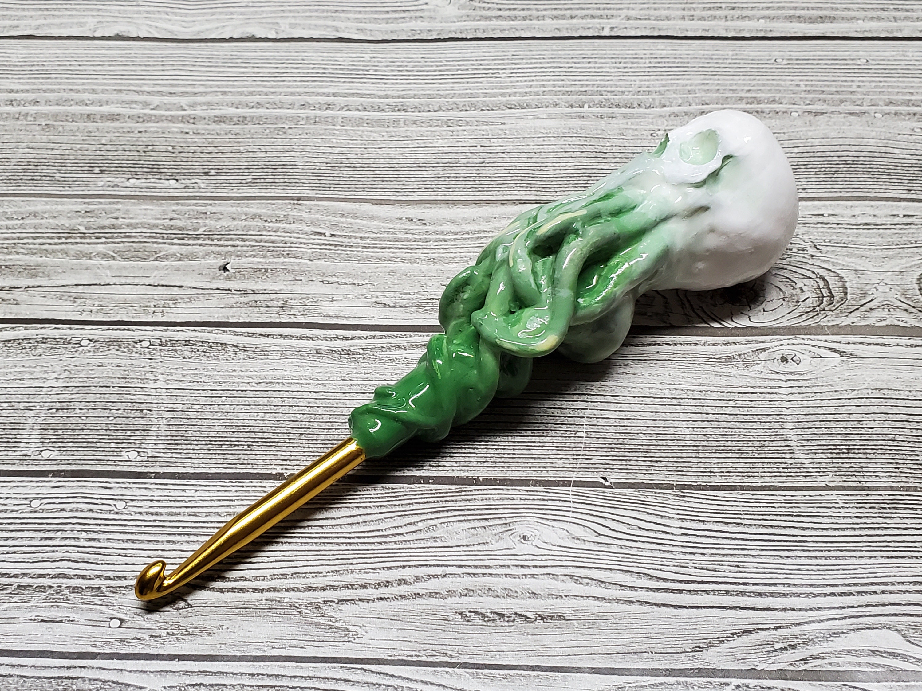 Ergonomic Crochet Hook Skull Hook Cthulhu Crochet Hook - Etsy