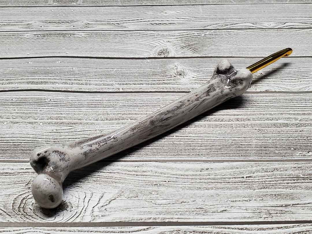 Femur Bone Crochet Hook: Ergonomic Resin Handle, Goth Cottagecore Style ...