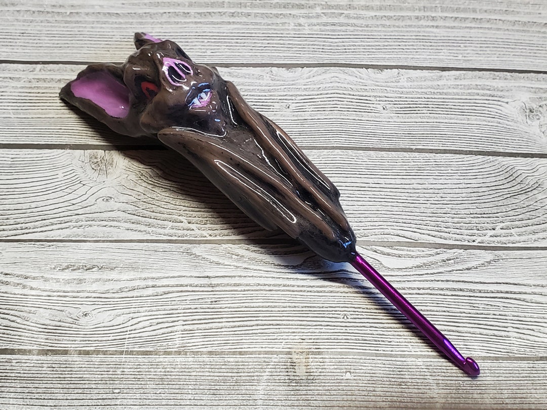 Ergonomic Crochet Hook, Vampire Bat Crochet Hook, Nerdy Crochet Hook ...