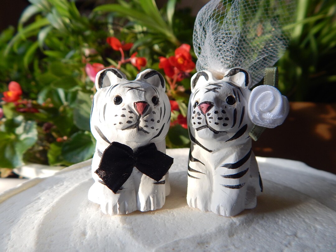 White Tiger Wedding Cake Topper Love Bride Groom Engagement Anniversary ...
