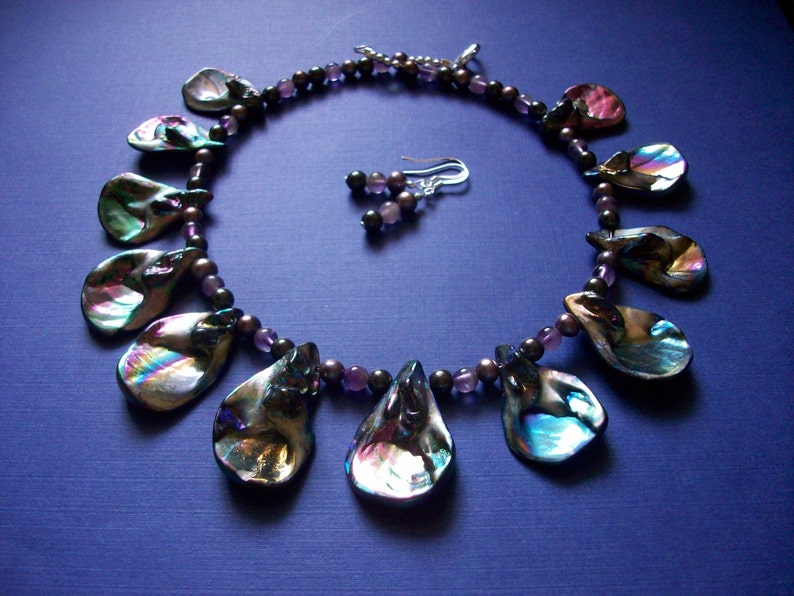 Big Shell Necklace Peacock Necklace Bib Necklace Large Natural Shell ...