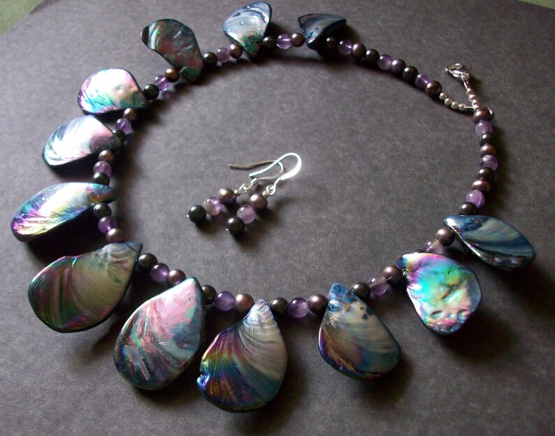 Big Shell Necklace Peacock Necklace Bib Necklace Large Natural Shell ...