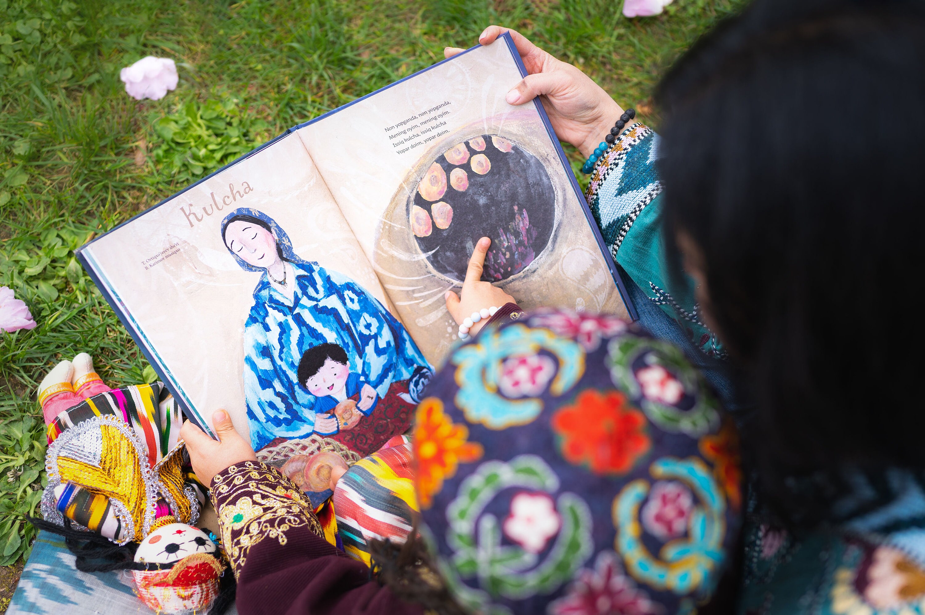 Oq Terakmi Ko'k Terak - Musical Book of Uzbek Nursery Rhymes. Uzbek ...