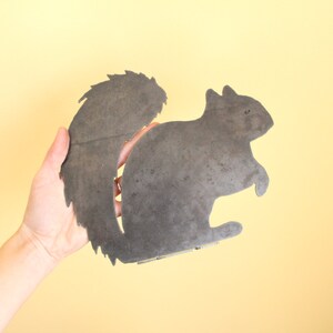 Metal Squirrel Statue | Garden Squirrel Cute Outdoor Statue Farmhouse ...