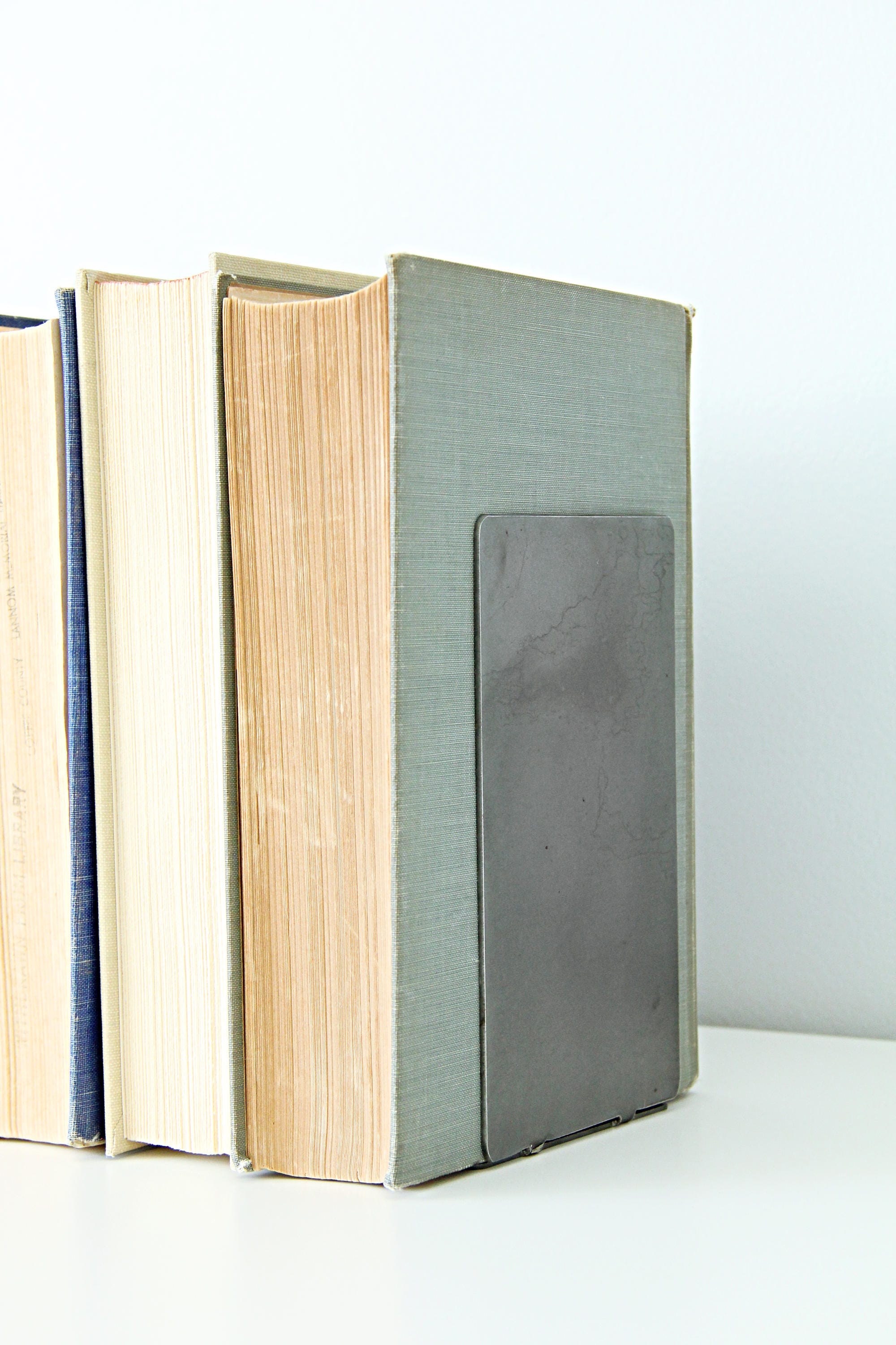 Metal Bookend Home Office Bookend Simple Bookshelf Organizer - Etsy