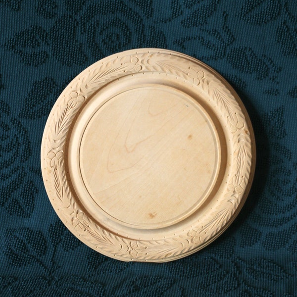 Round Bread Board - Etsy
