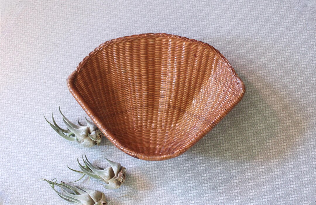 Clam Shell Basket Seashell Wicker Shell Basket Wicker Shell Bamboo ...