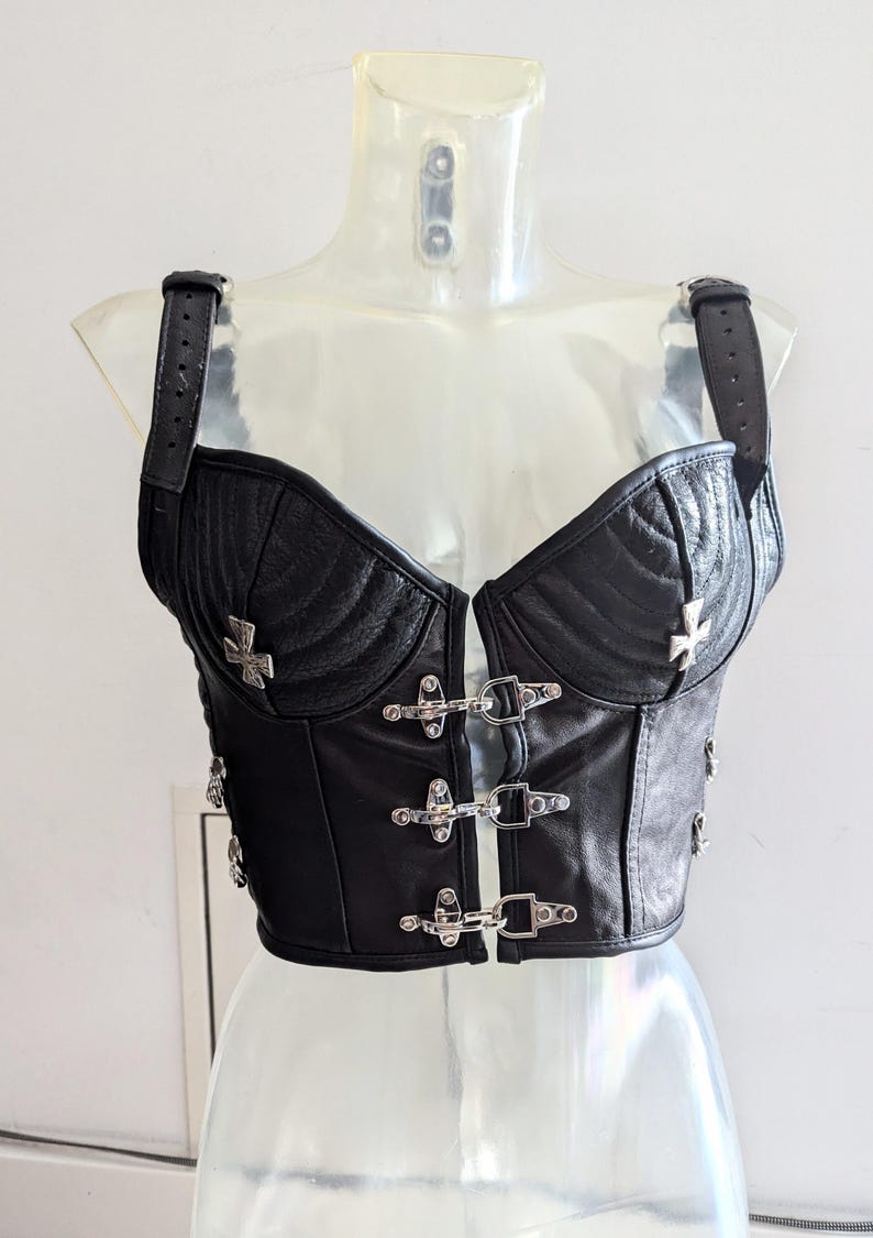 Echtes Leder Schwarzes Biker Bustier Mit Schnallen Und Ketten (größe M ...
