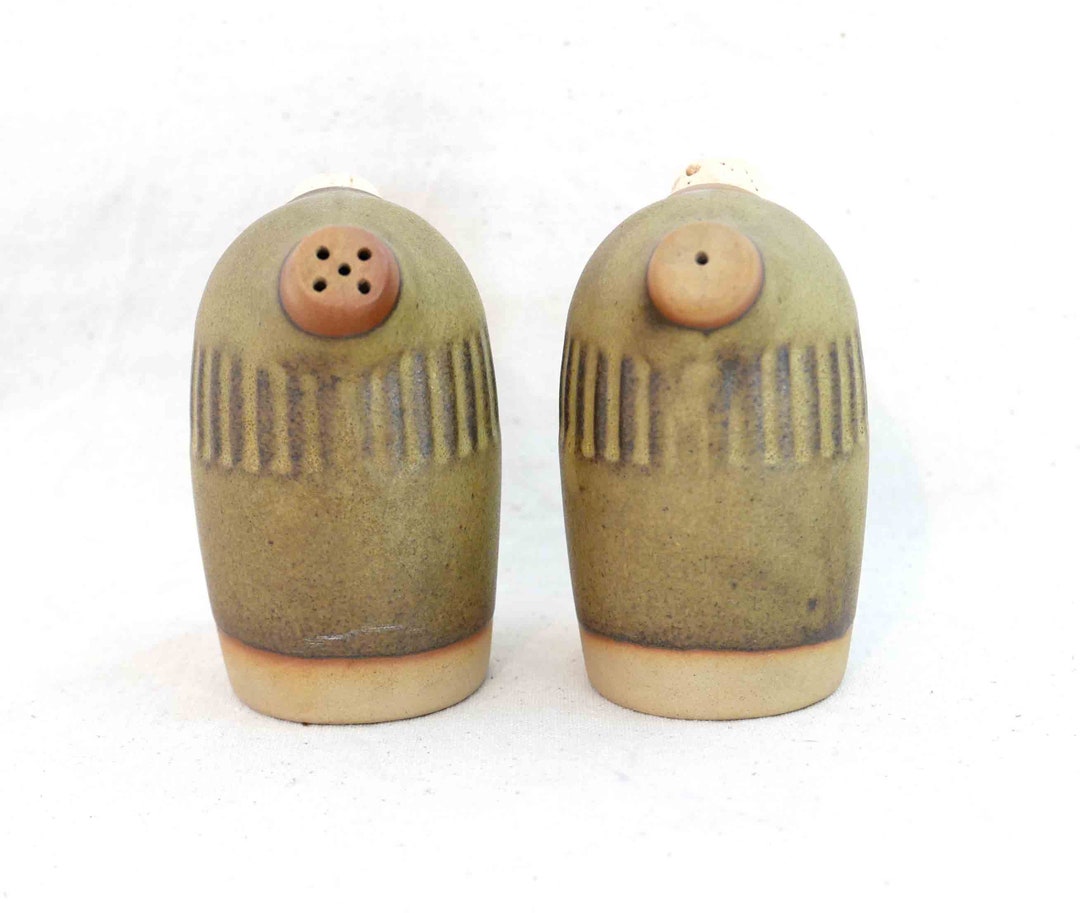 Tremar Stoneware Pottery Salt & Pepper Cruel Set - Etsy