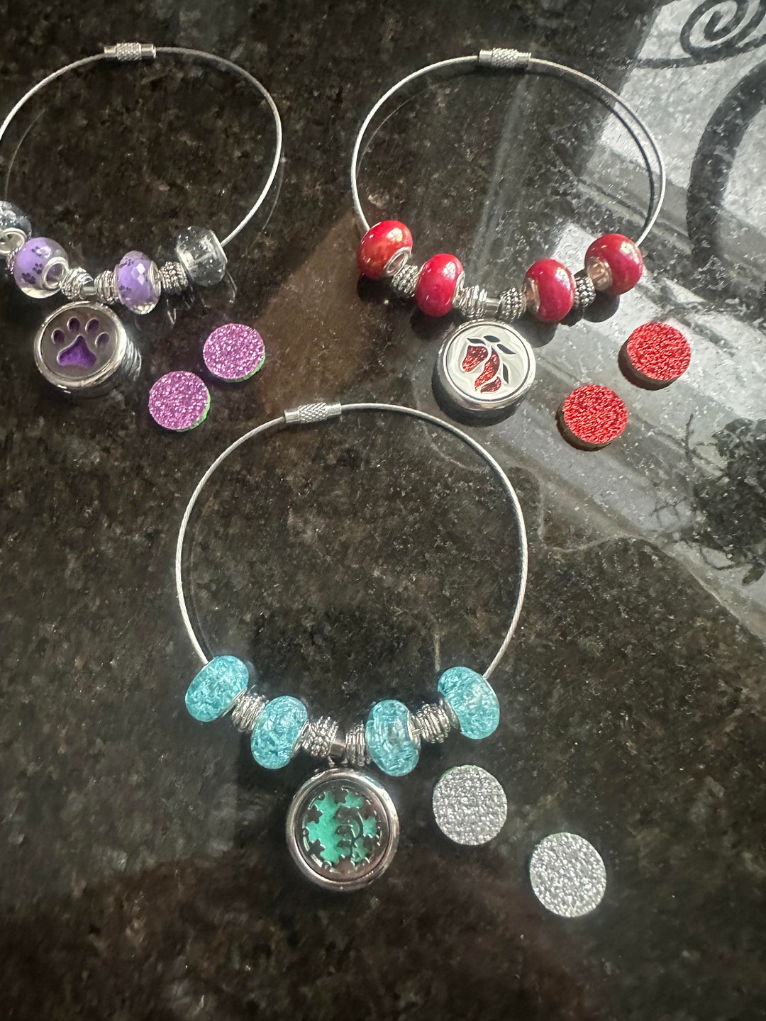 Diffuser Car Chime,horse Theme Diffuser,diffuser Paw Print Car Dangler ...