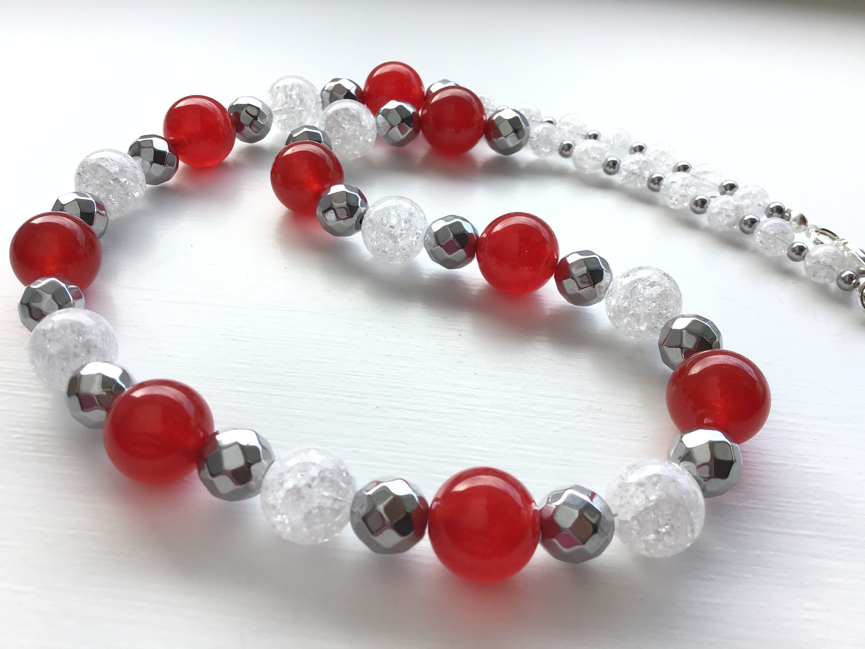 Snow Quartz Red Chalcedony and Silver Hematite Gem Bead - Etsy Sweden