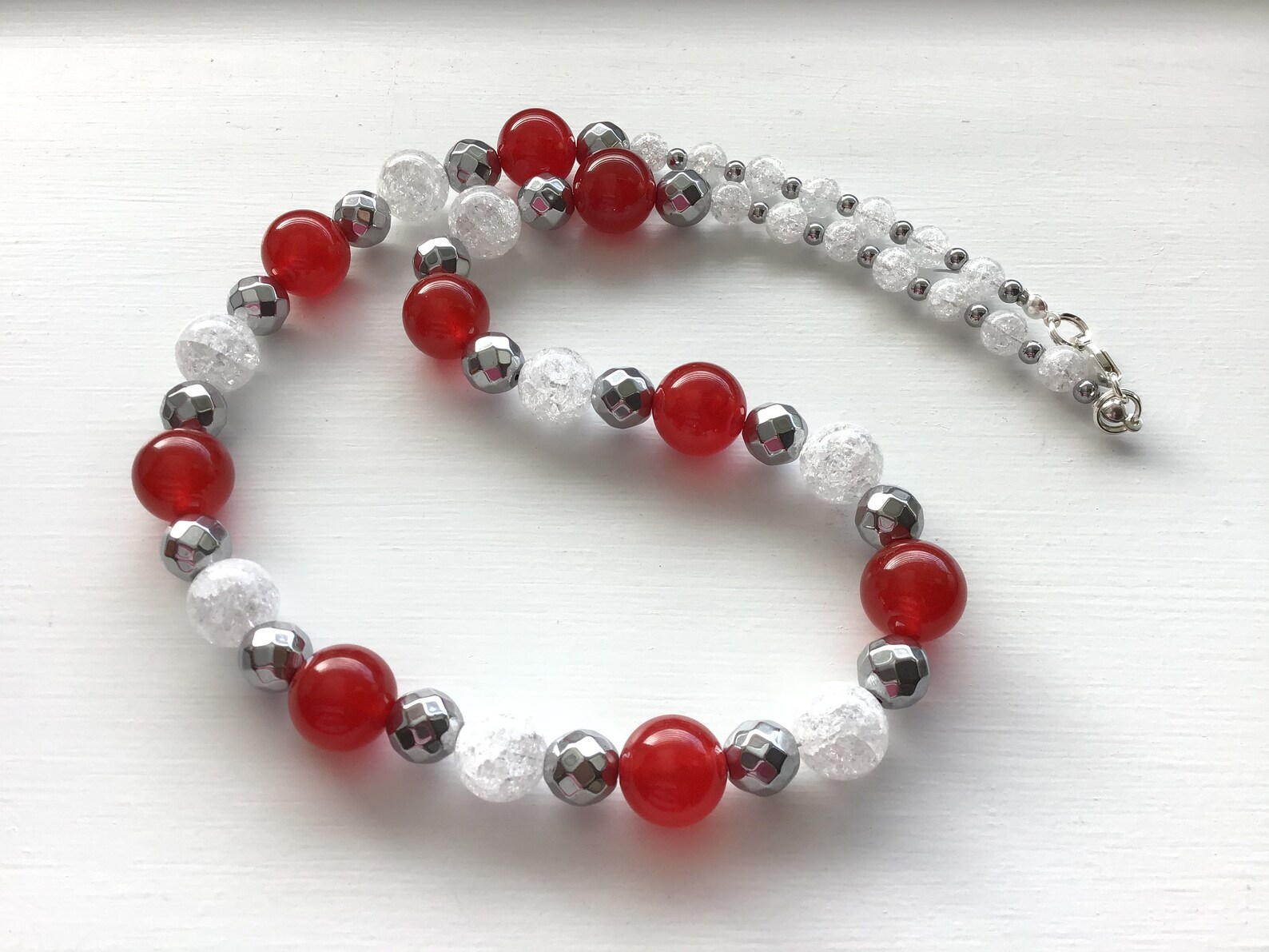 Snow Quartz Red Chalcedony and Silver Hematite Gem Bead - Etsy Sweden