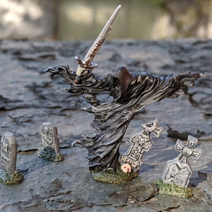 Wraith Spectre Banshee Mini With Gravestones for Dnd or Pathfinder - Etsy