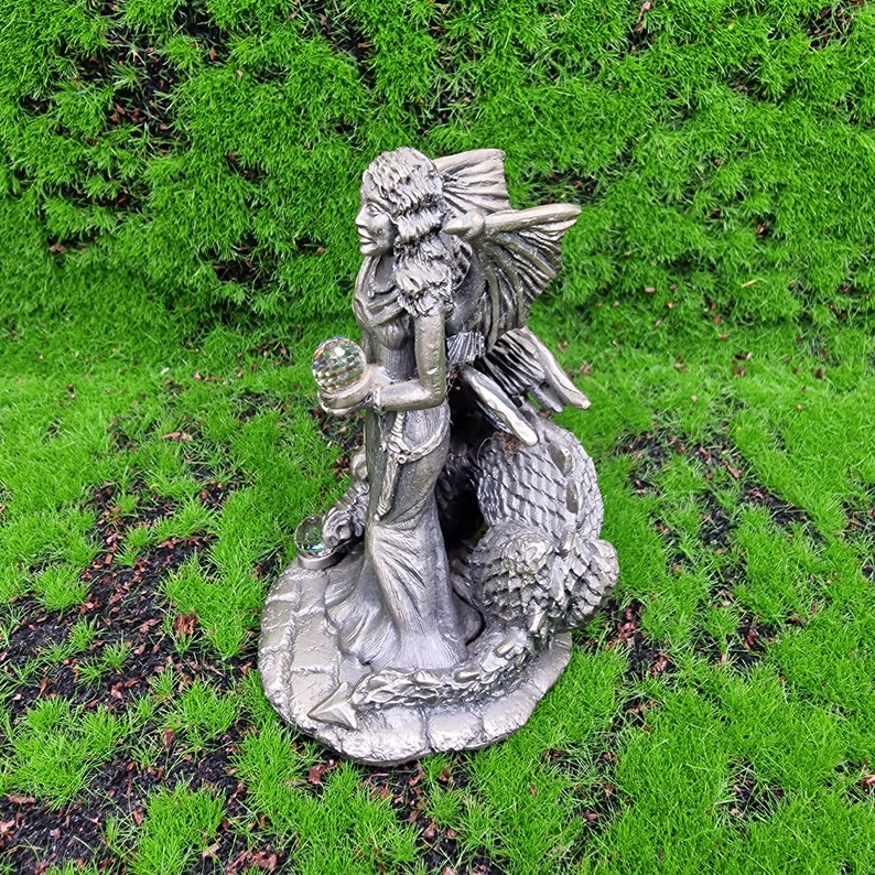 The Dragons Enchantress Tudor Mint Myth and Magic 3079 - Etsy