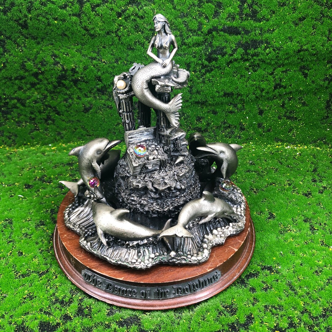 Tudor Mint - Myth and Magic Dance of the Dolphins Crystals and Pearl ...
