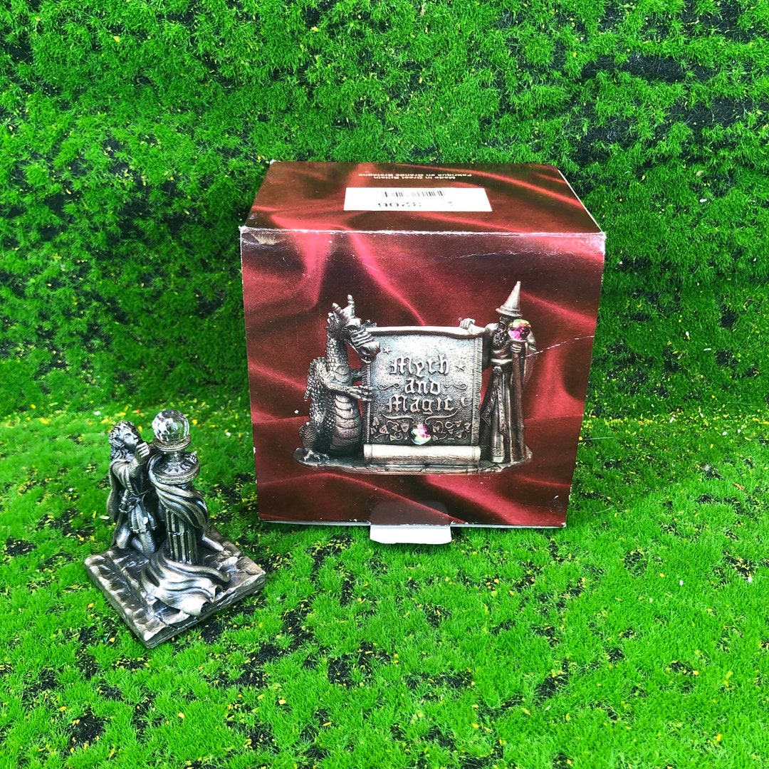 Myth and Magic - 3206 - Sir Percival - Tudor Mint Pewter Crystal ...