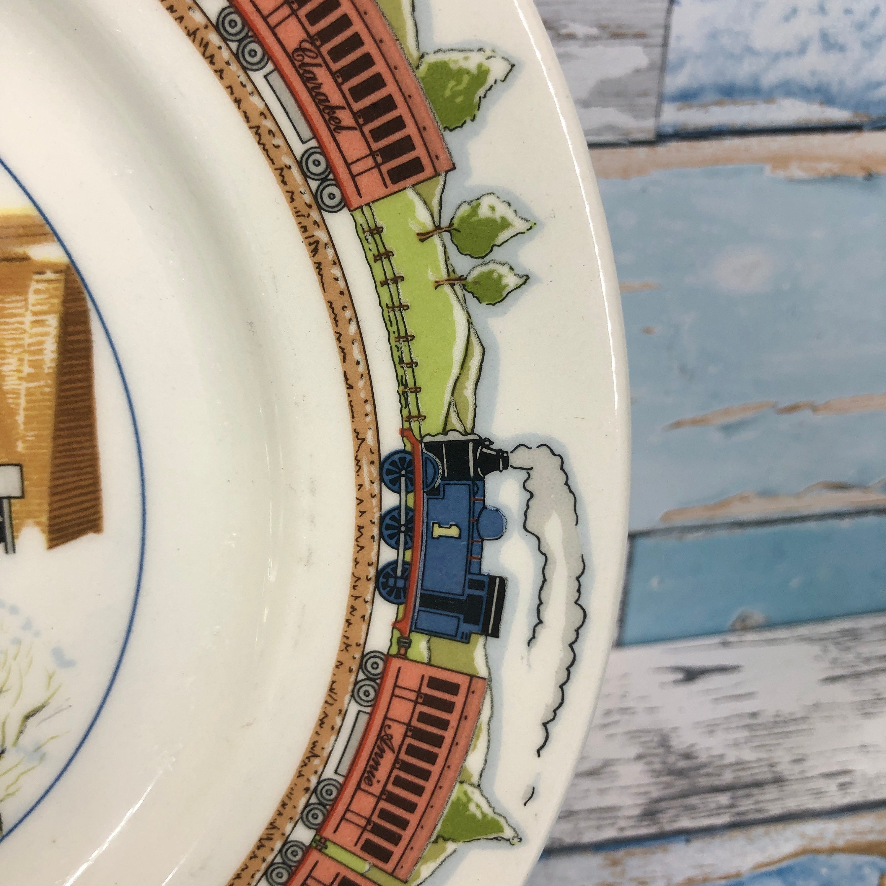 Wedgwood Thomas the Tank Engine Happy Christmas Decorative Plate 25cm ...