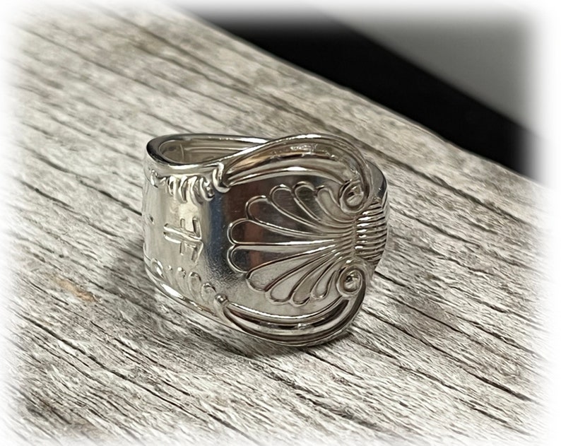 Ring for a KING Reed Barton Spoon Ring Silverplate Kings - Etsy