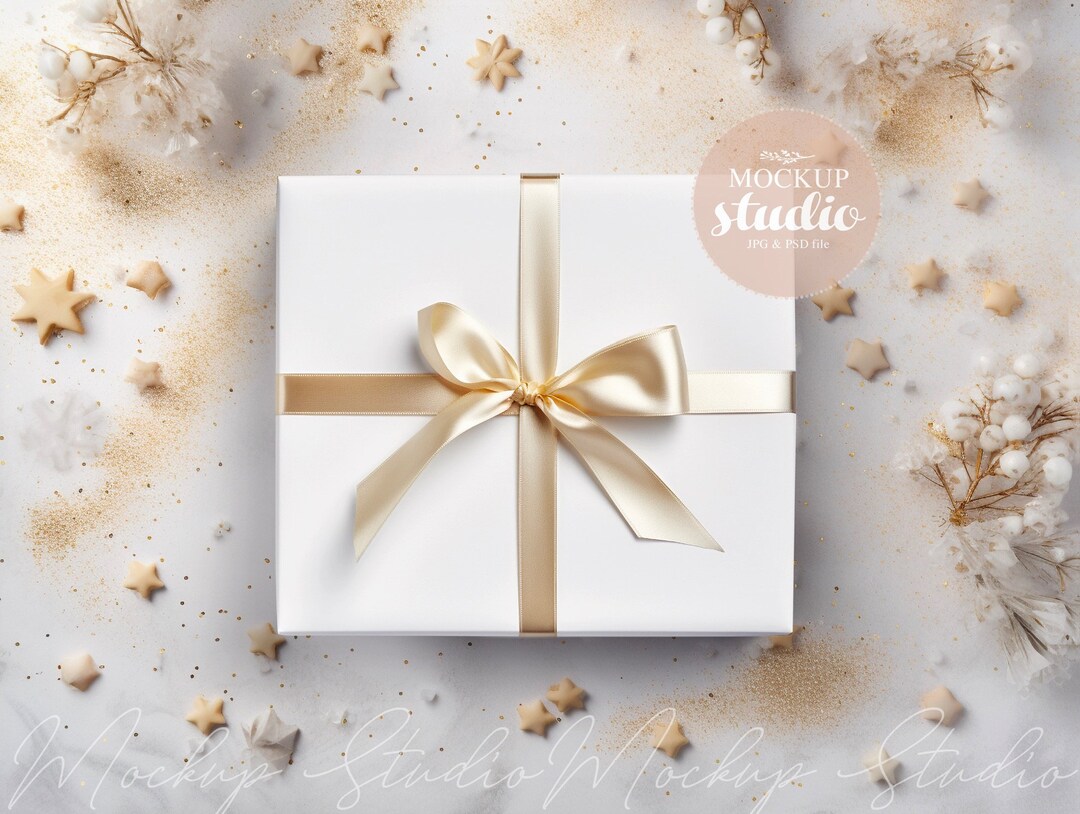 Christmas Wrapping Paper Mock-up, Gift Package Mock-up Minimalist ...