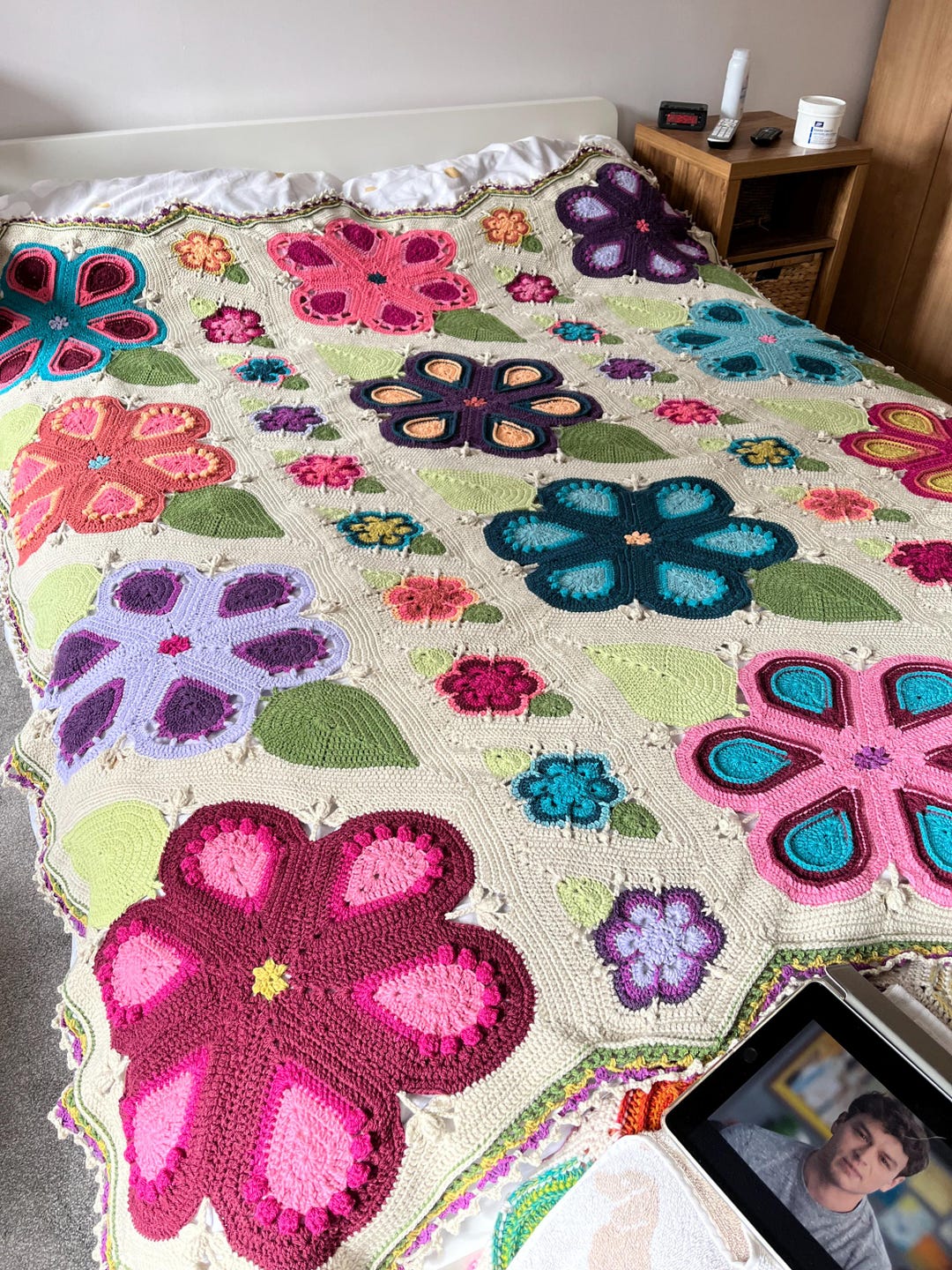 Hand Crocheted Maya Meadow Floral Blanket / Bed Cover / Afghan - Etsy