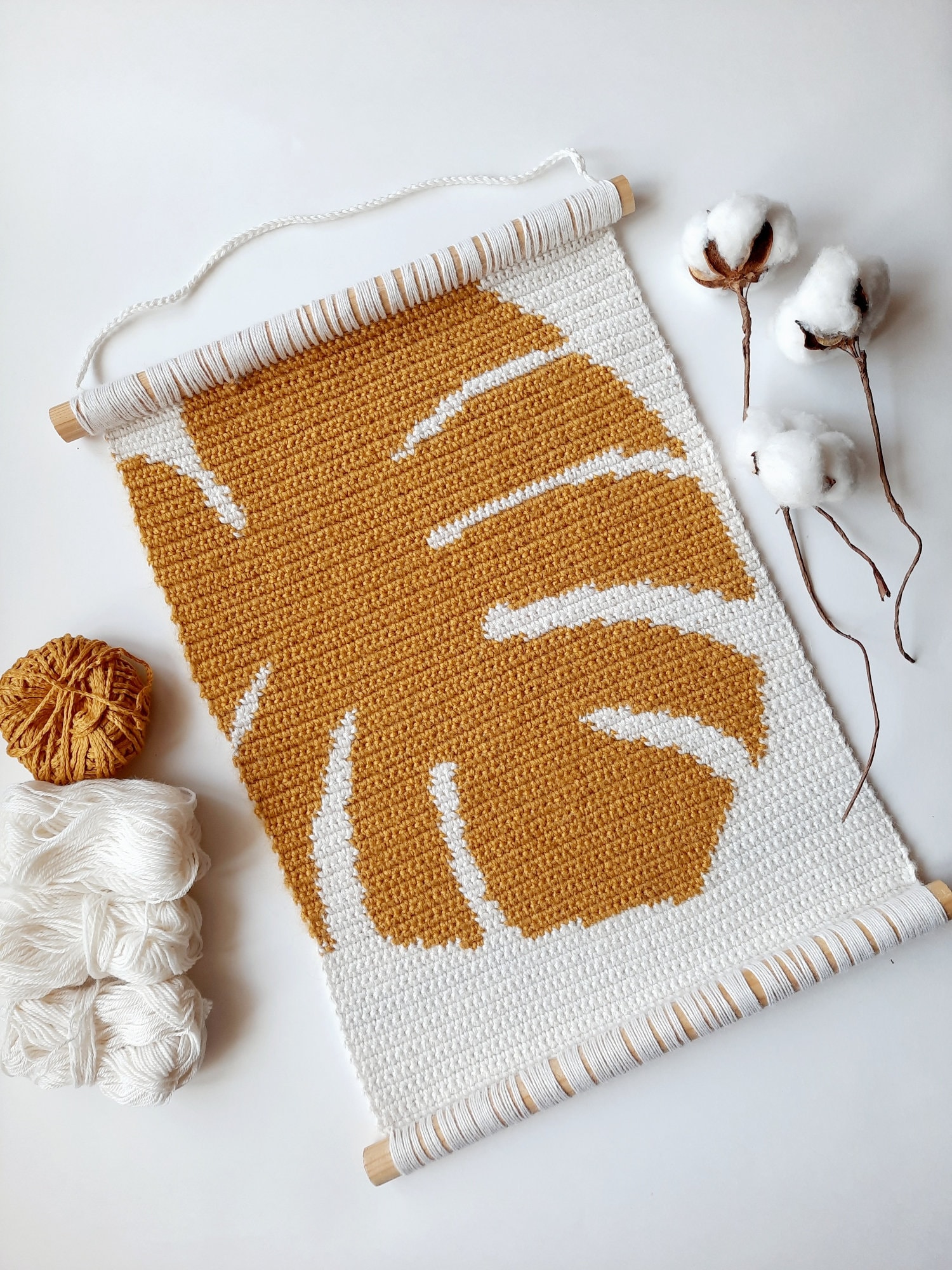 The Monstera Wall Hanging. Crochet Wall Hanging Pattern. - Etsy